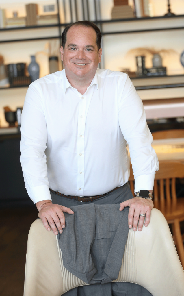 Speaker's Directory - Iowa Chamber of Commerce Executives